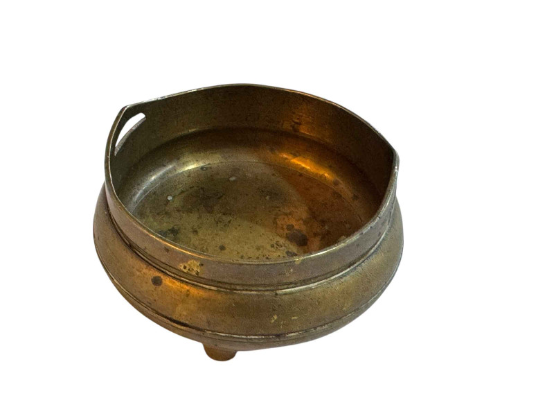 Small bronze censor, 10cm diameter, and small enamel box (2). | Thomas ...