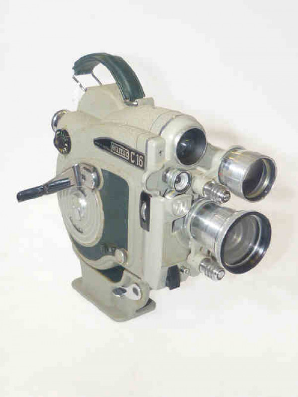 Eumig C16 cine camera, 16mm, cased and with accessories | Thomas Watson